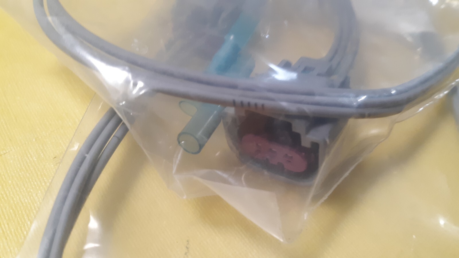 ACDelco GM 13580873 OEM Multi Use Gray 3 Pin Connector PT2648 | Aftermarket