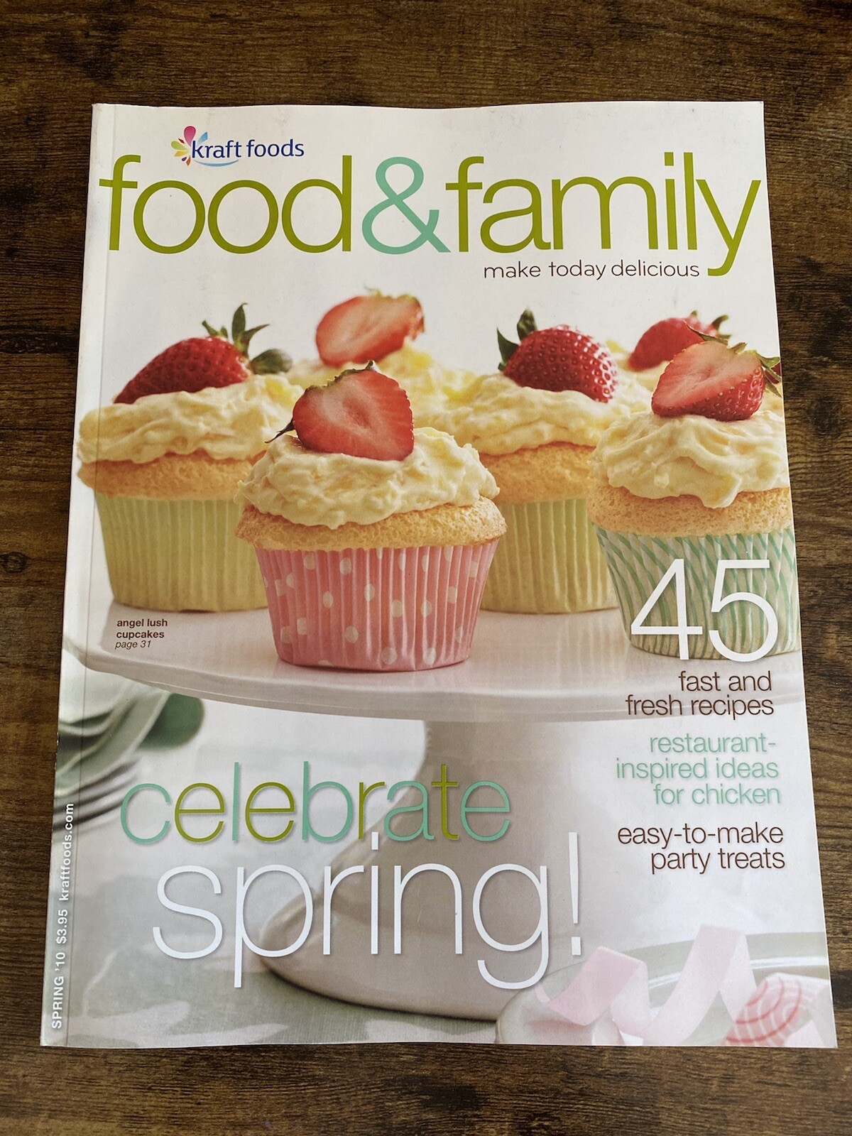 Vintage 2010 Kraft Foods Food & Family Cookbook Recipes Cook Book ...