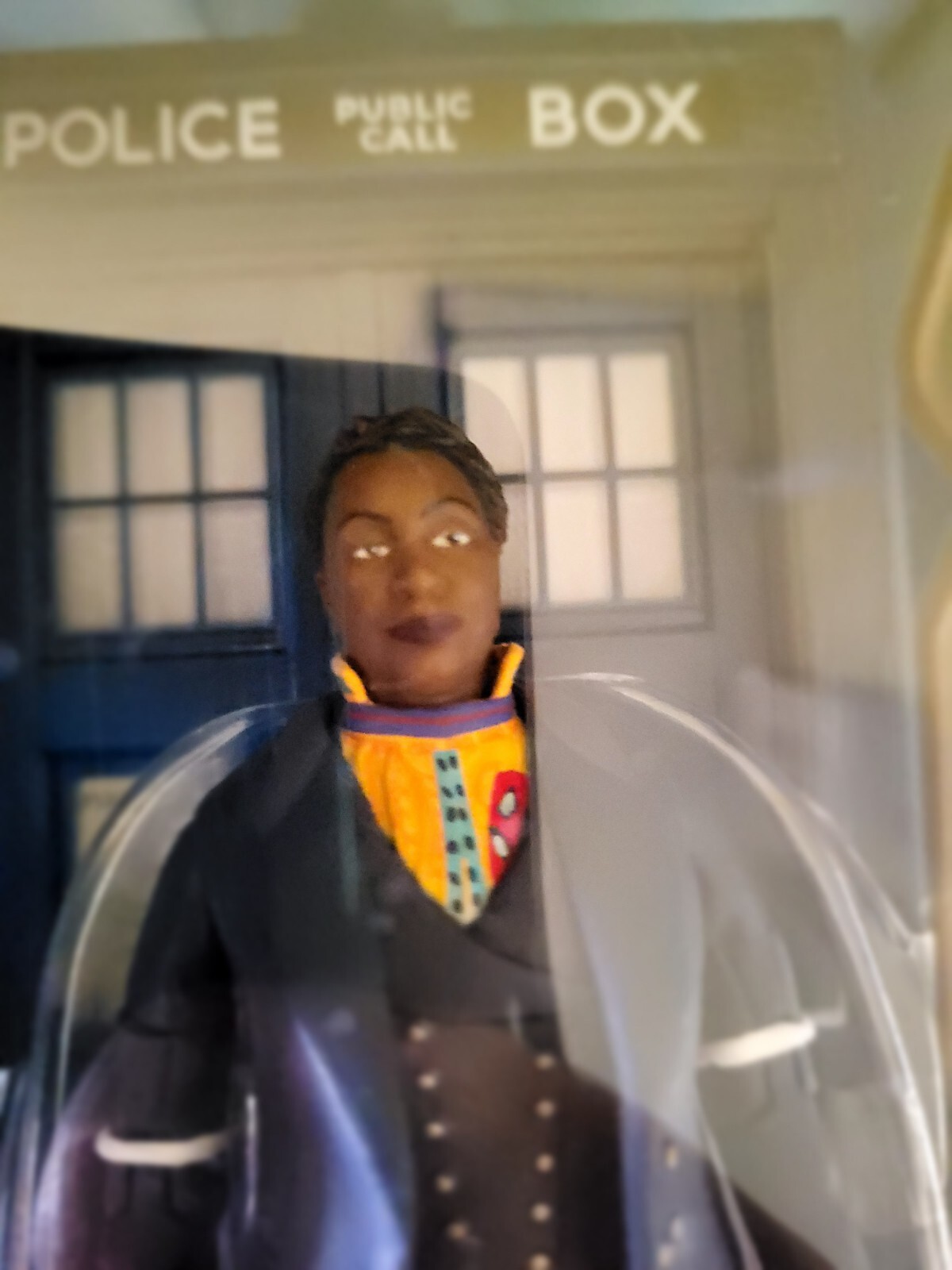 UNOPENED - Fugitive Doctor & TARDIS Figures (Character Options) (Doctor ...