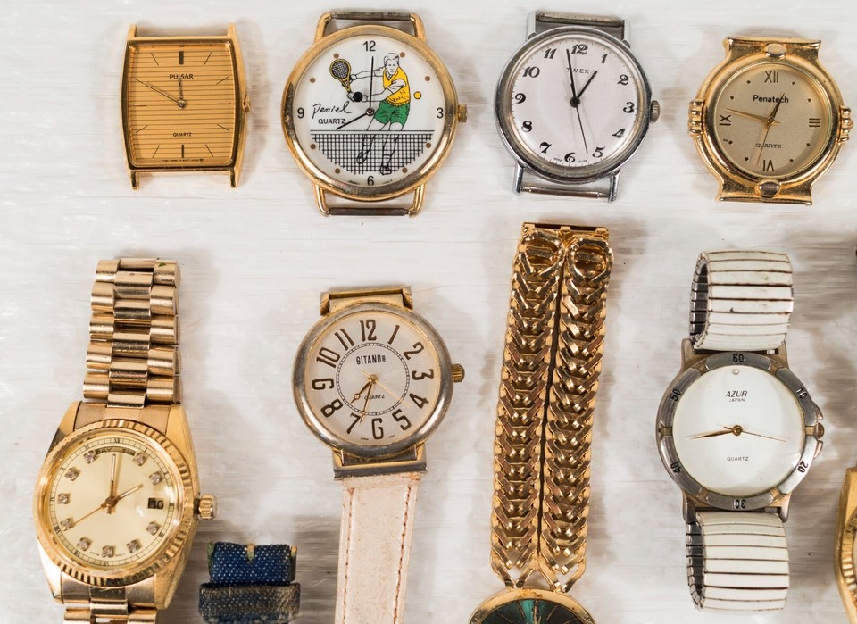 LOT OF 24 QUARTZ WRIST WATCHES MENS WOMENS Read JF 106 | eBay