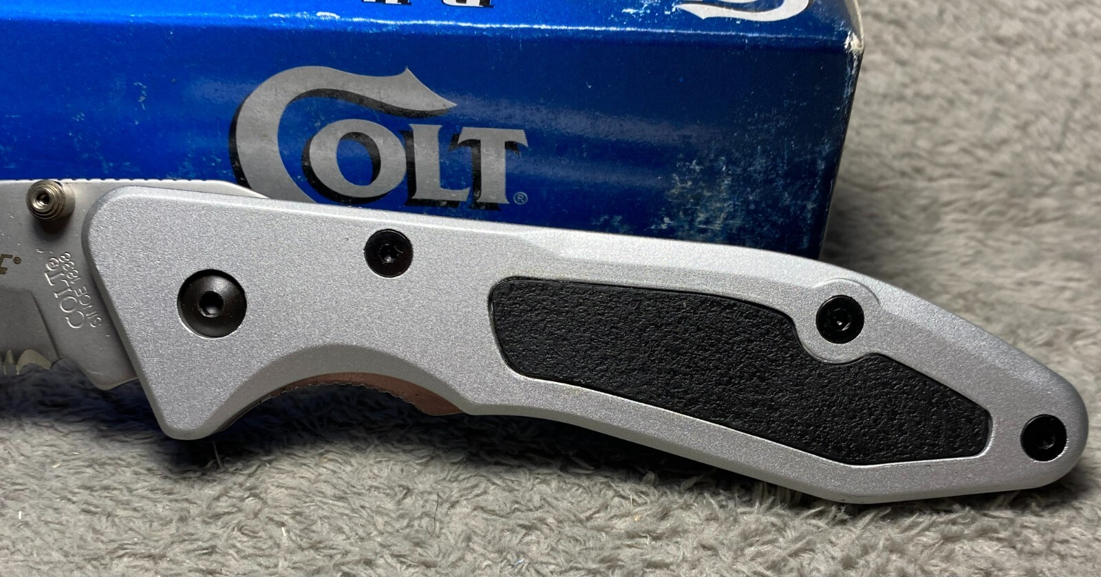 COLT UNITED CUTLERY 1999 CT31-S POLICE POSITIVE SILVER SERRATED FOLDING ...