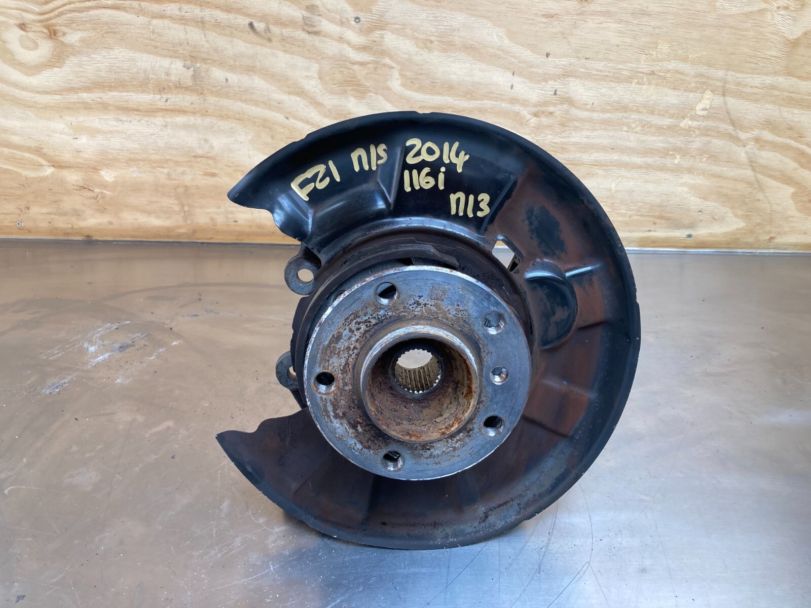 Bmw F2x F3x rear hub n/s passenger side 114i 116i 118i 120i 125i 114d ...