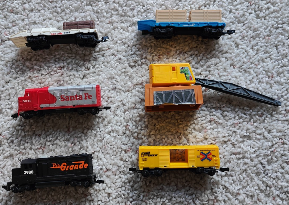 Vintage Mattel Trains, Railroad Track and Station (Hot Wheels ...