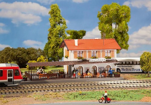 Faller 131380 Ho Scale Hobby - Ebelsbach Station (with canopy included ...