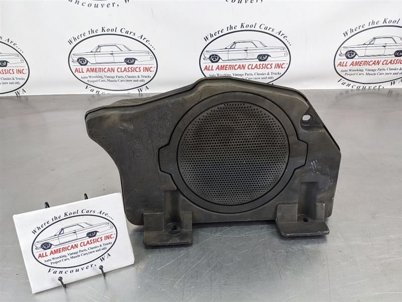 Ford Mustang Subwoofer Zenclosures New 1994 2004 Mustang Coupe 2 10"