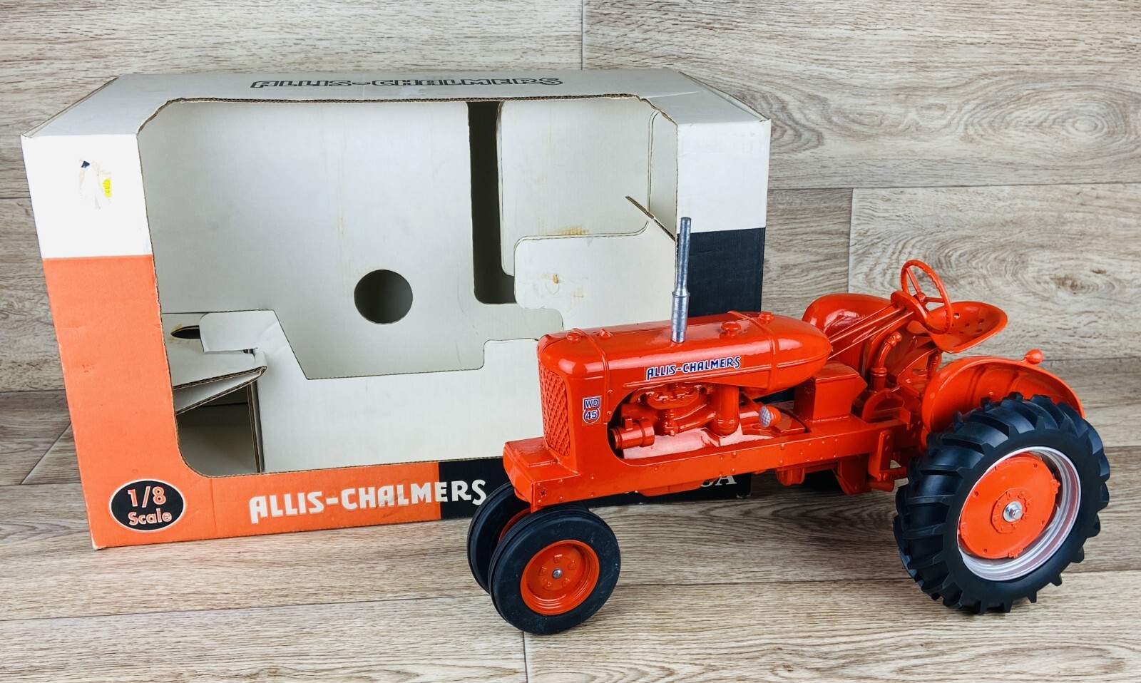 ERTL Scale Models Allis - Chalmers WD45 1/8 Scale Die-Cast Toy Tractor ...