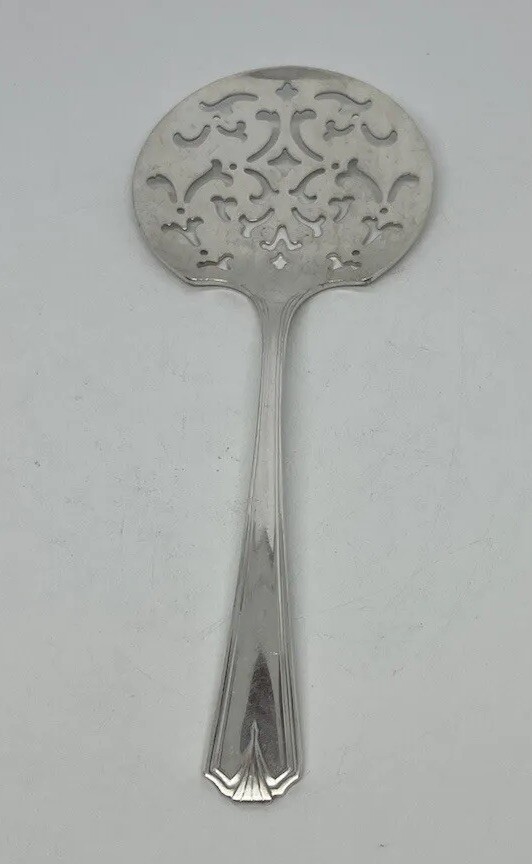 Vintage Oneida LTD. Silver Plate Round Pierced Tomato Server 7 1/2 ...