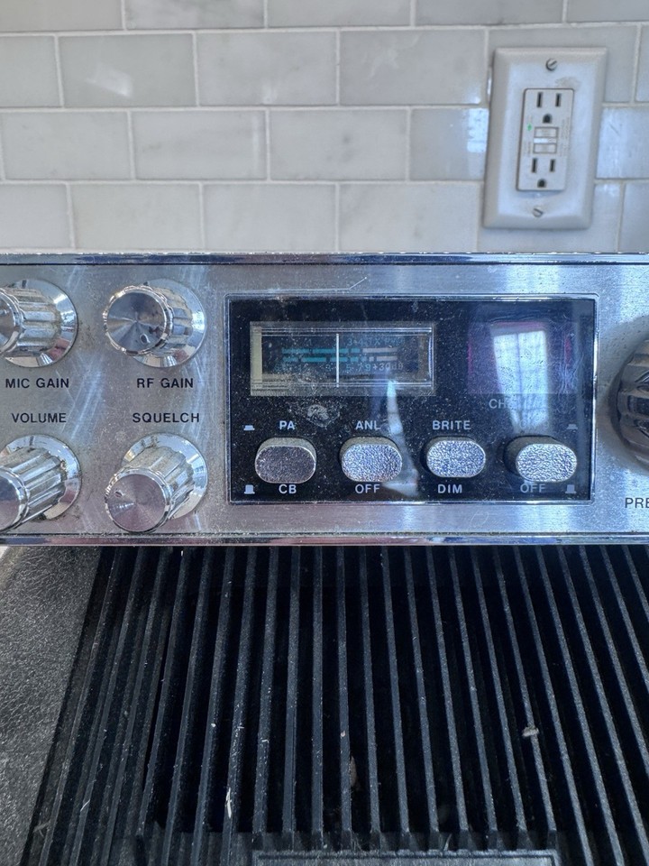 President AX 44 | 40-Channel Mobile CB Radio, Box, Microphone, Manual ...
