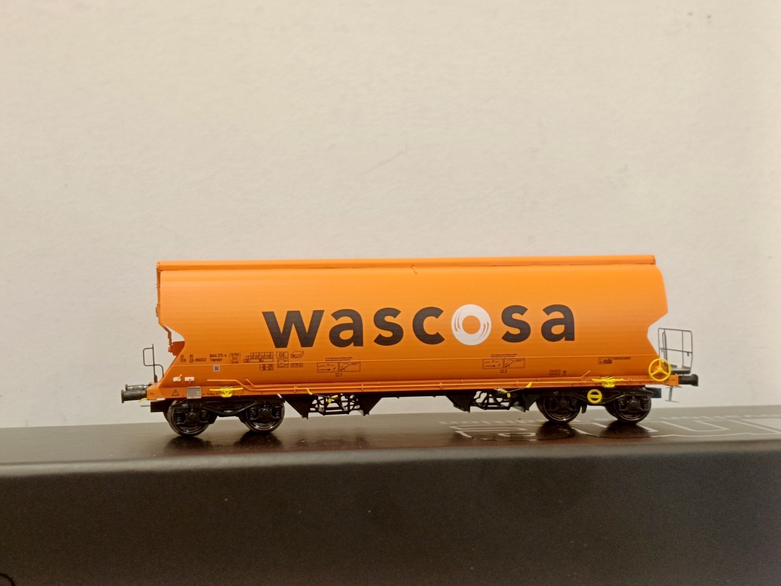 NME Art. 509605 CH-WAS Trolley Hopper Tagnpps 95mc Orange Livery ...