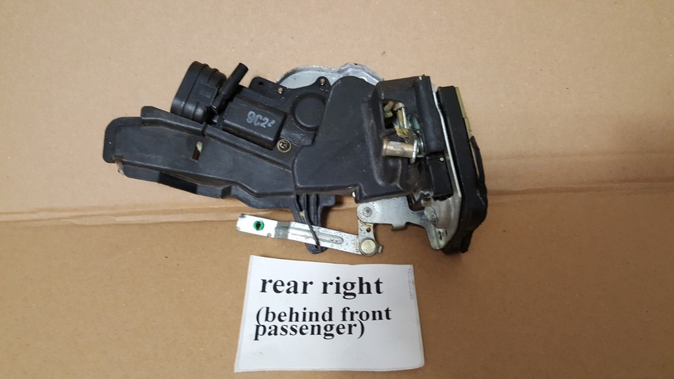 1997 -2001 toyota camry rear right passenger door lock latch 69305 ...