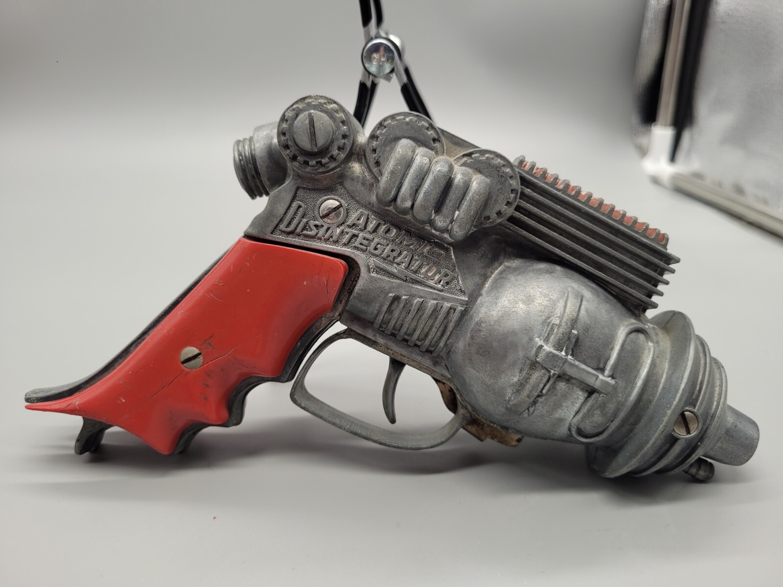 HUBLEY ATOMIC DISINTEGRATOR PISTOL HAKES SPACE PATROL BELT & REPRO BOX ...