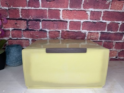 Vintage 70's Metal Lincoln BeautyWare Pea Green Bread Box With Shelf | eBay