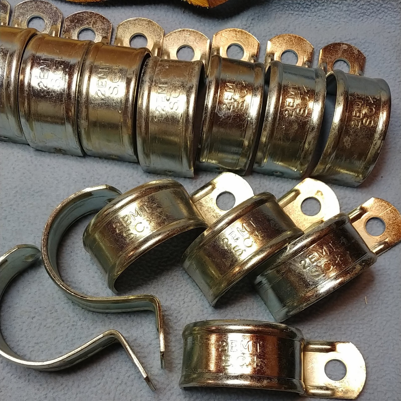 (20) TS-106 2" EMT One-hole Snap-Straps For 2" Thinwall Conduit ...