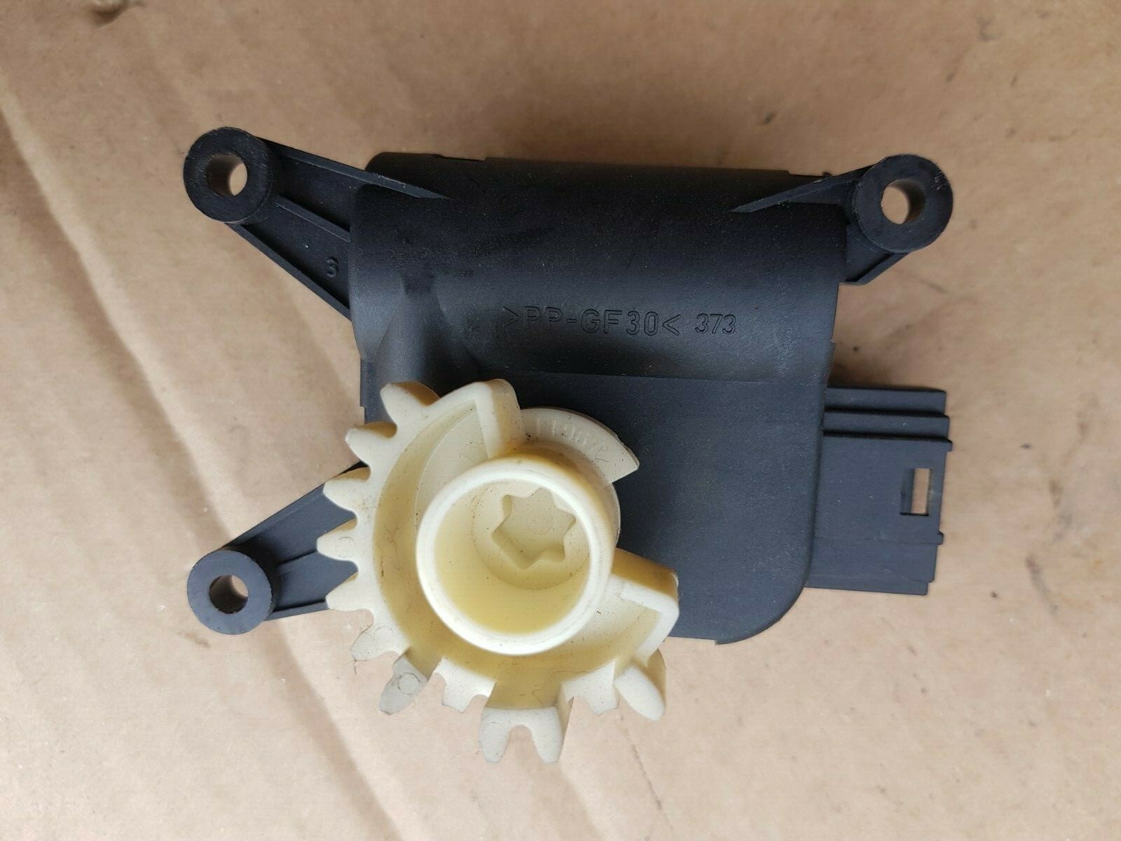 VW PASSAT B7 CC CLIMATE CONTROL HEATER FLAP ACTUATOR MOTOR SOLENOID ...