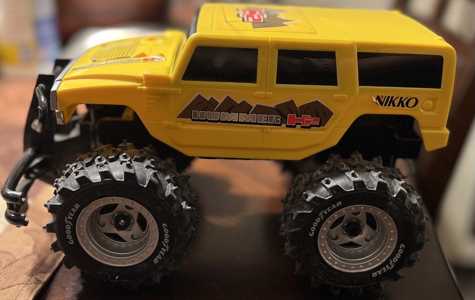 NIKKO Hummer H2 Yellow RC Car 10” 4.8 Volt 2WD Truck NOT TESTED NO ...