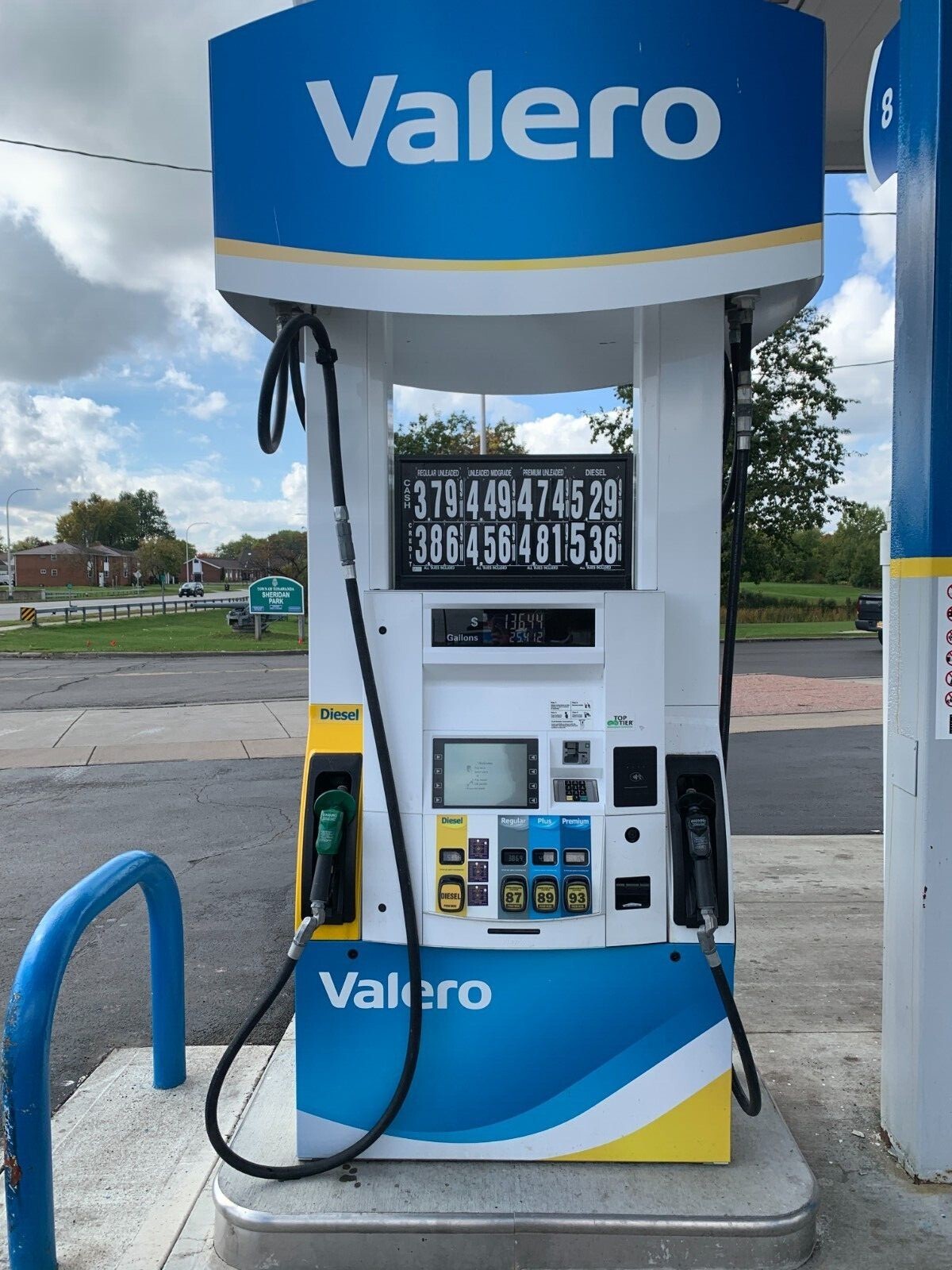 Dresser wayne ovation 2 3+1 EMV | eBay