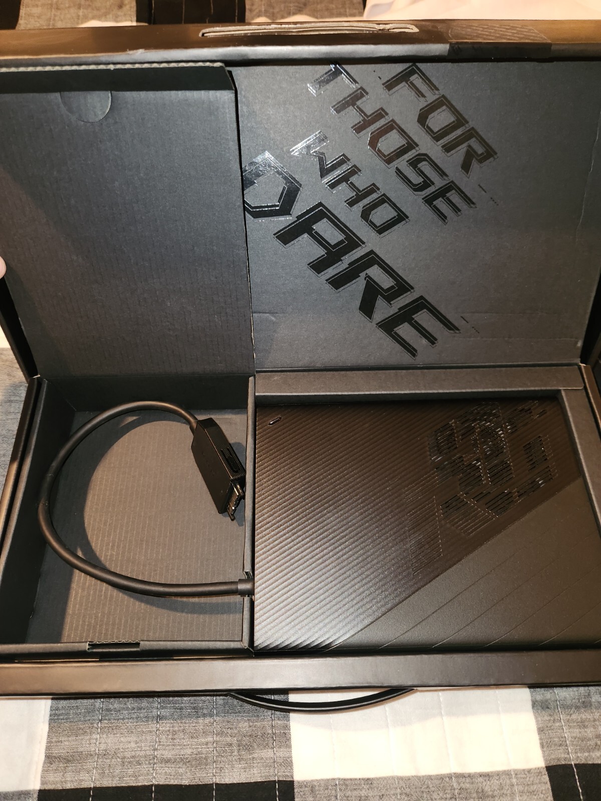 ASUS ROG XG Mobile AMD Radeon RX 6850M XT 12GB GDDR6 Graphics Card ...