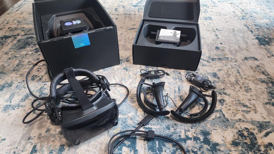 Valve Index VR Headset with Knuckle Controllers NO Base Stations | eBay