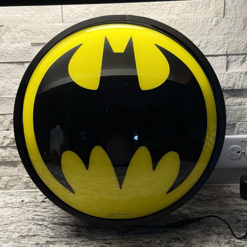 Batman DC Comics Open Road Home Accents 16" Light Up Bat Signal Wall ...