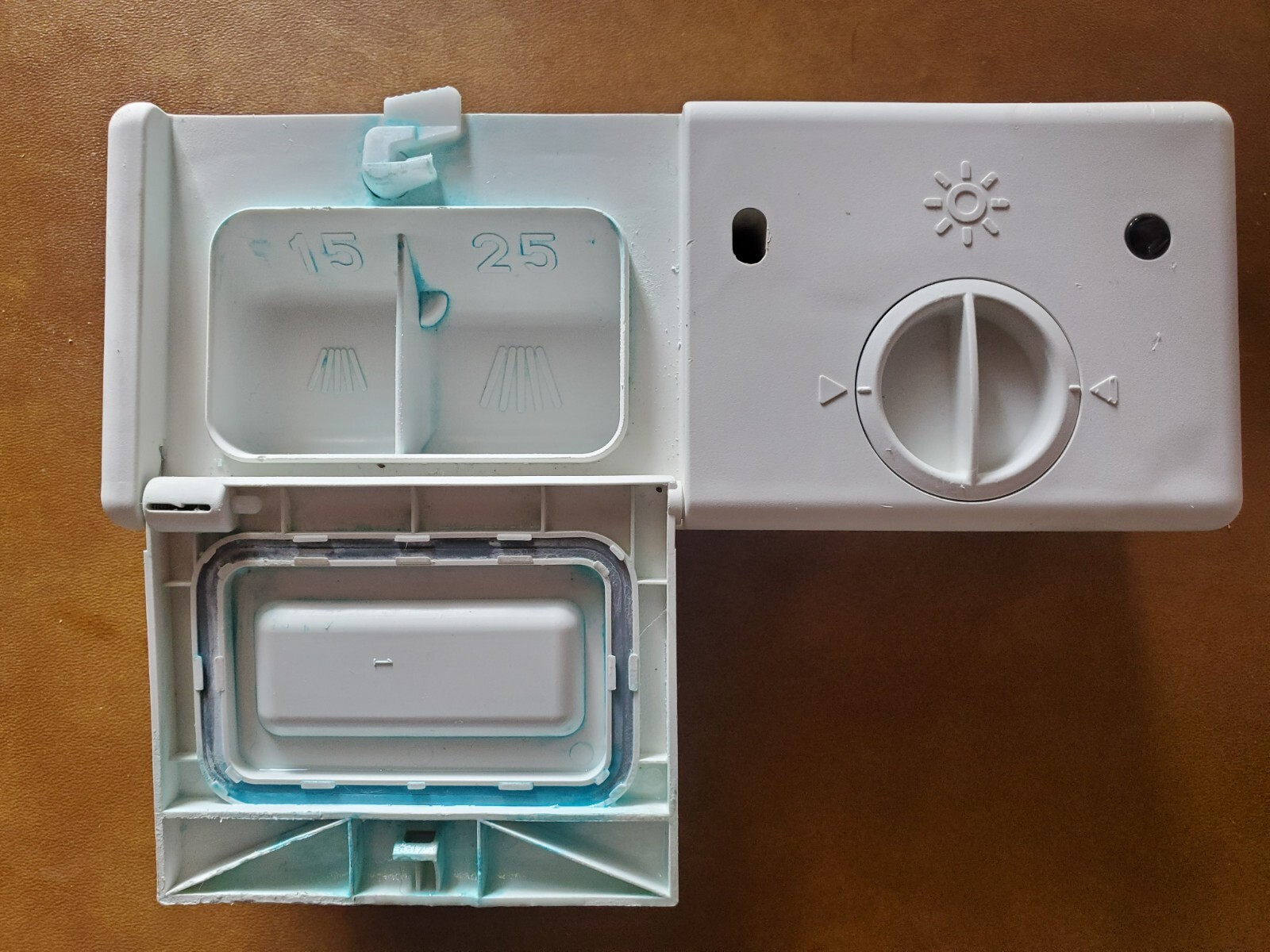 Frigidaire Kenmore Dishwasher Detergent Dispenser 5304460911 | eBay