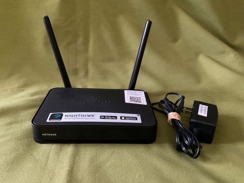 NICE GLOSSY BLACK NETGEAR AC750 SIMULTANEOUS DUAL BAND WiFi ROUTER ...