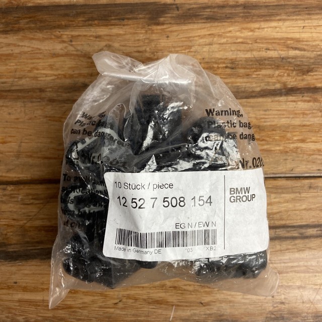 Genuine BMW M3 X3 X5 X6 M3 CRT E46 E53 E60 E61 Plug Housing 3-Pin ...