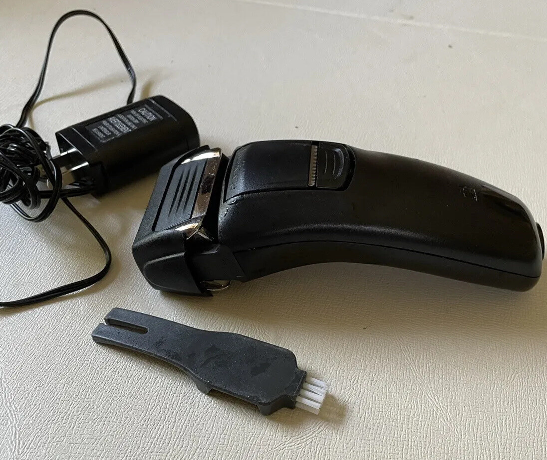 REMINGTON MICROSCREEN WATERPROOF RECHARGEABLE RAZOR W/CHARGERS BRUSH ...