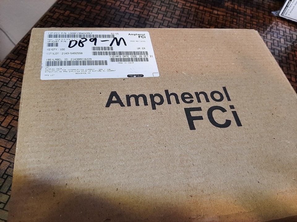 1x LD09P13A4GX00LF OPEN BOX Amphenol DB9 DE9 PCB Dsub 9P Mount Male ...