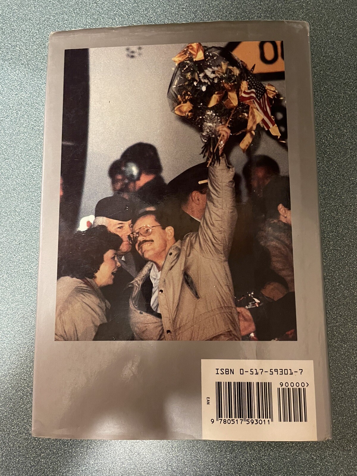 TERRY ANDERSON Signed Book ("DEN OF LIONS"-1993 First Edition Hardback ...