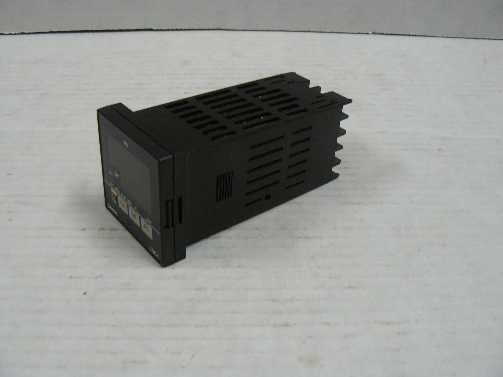 OMRON E5CK-QR1F DIGITAL CONTROLLER | eBay