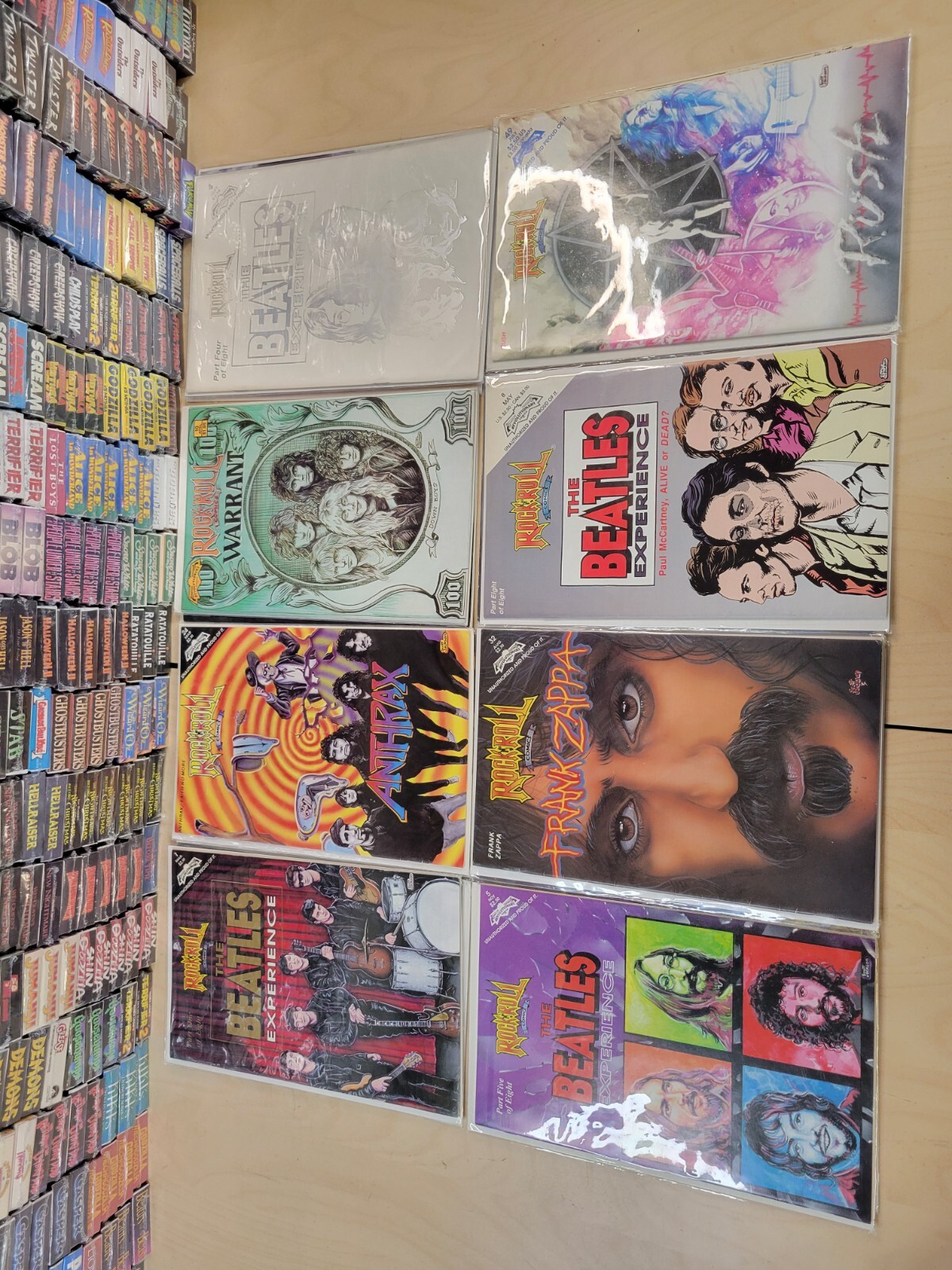 Lot of (28) Rock n' Roll Band Comic Books Rock Pink Floyd, The Doors ...