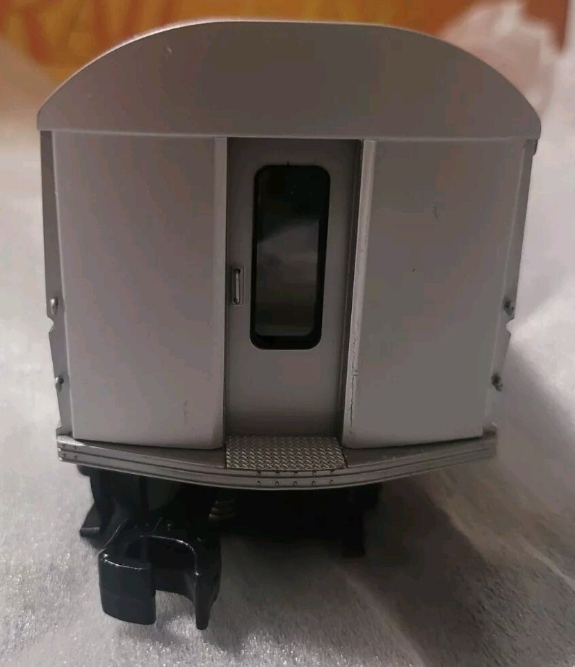 MTH O Scale NYC R40 F Train Subway Car unpowered Passenger car #4203 | eBay