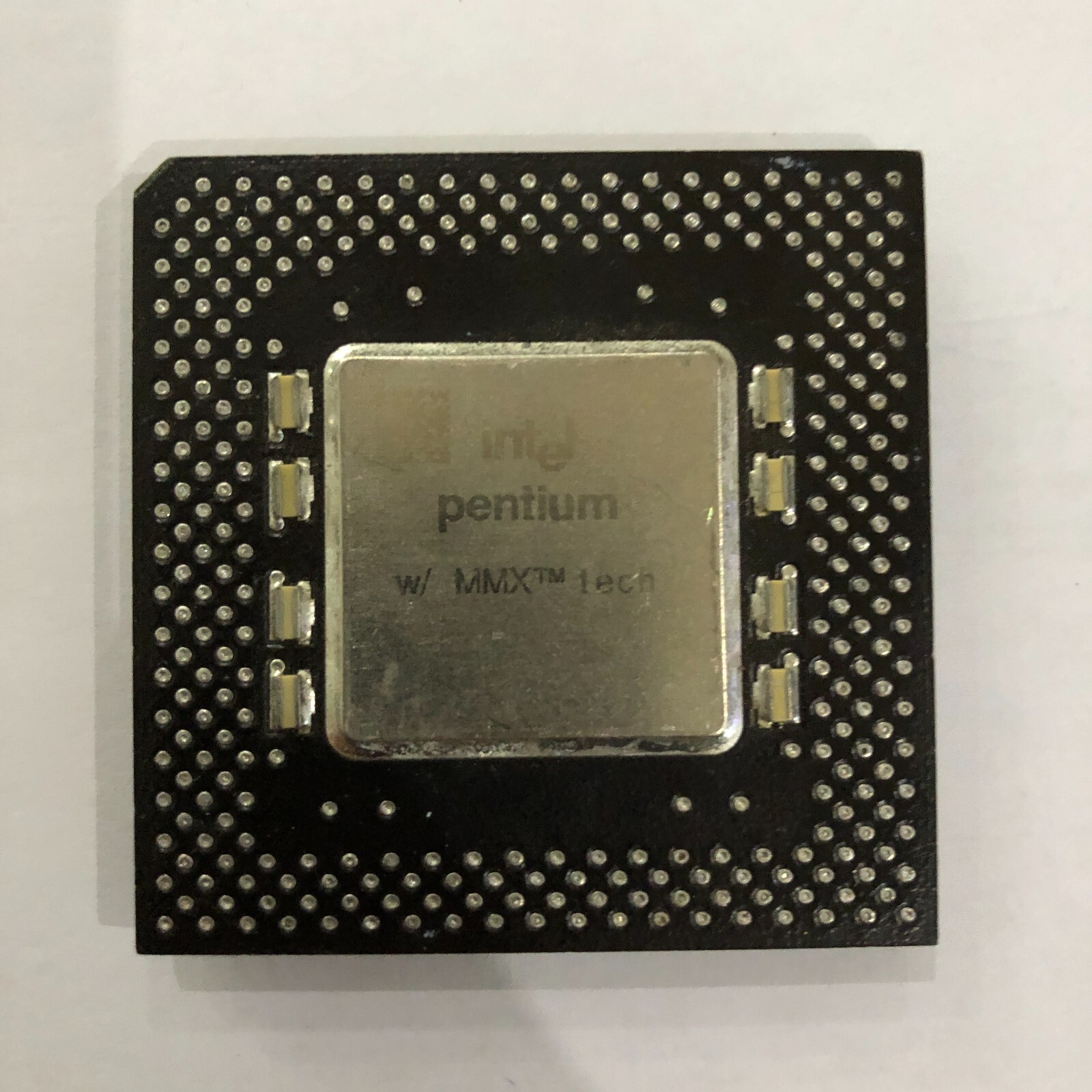 1x Intel Pentium MMX SL23S 200MHz/66MHz 2.8V Voltage Socket 7 CPU ...
