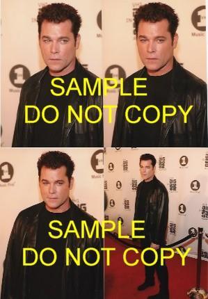 #dd825 RAY LIOTTA SEDUCTIVE SMILE 5 candid PHOTOS | eBay