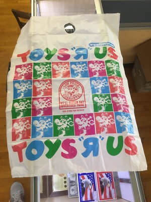 TOYS R US OFFICIAL GEOFFREY PLASTIC VINTAGE Huge BAG “LAST CHANCE" 34 ...