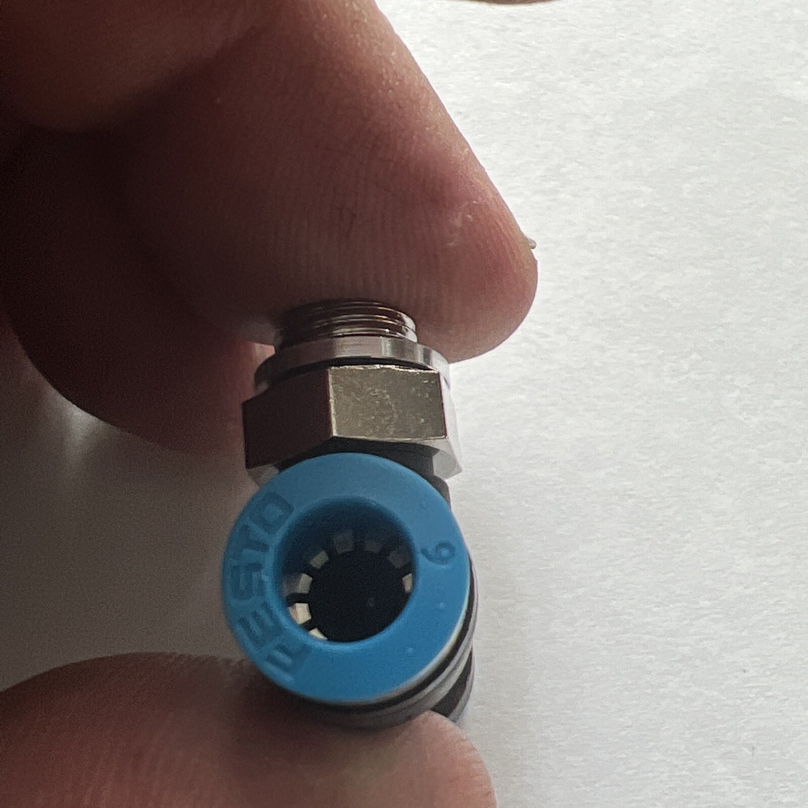 Festo Push-In T Fitting - PN 186158 (QST-G1/8-6) for sale online | eBay