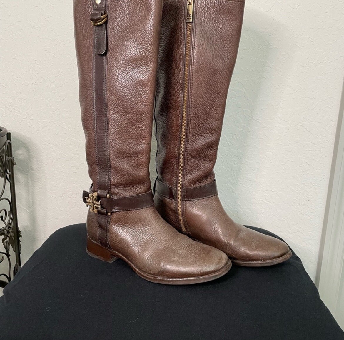 Tory Burch Elina Tall Brown-Pebbled-Leather Logo Ridi… - Gem