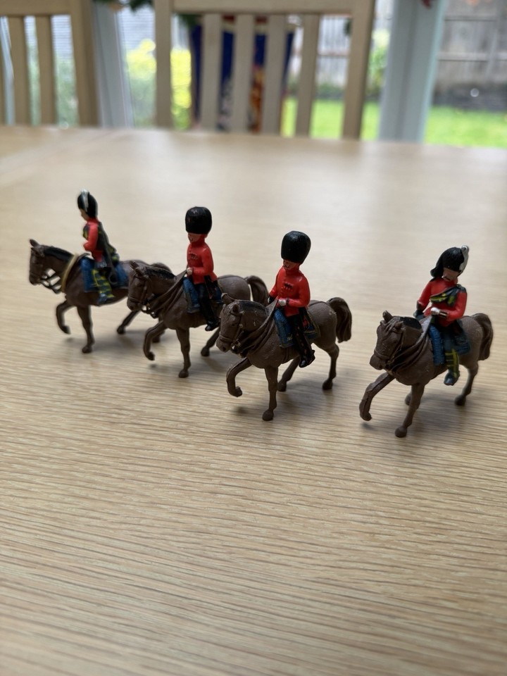 Britains Vintage Royal Scots Guards Mounted on Horses w/busby’s Plastic ...