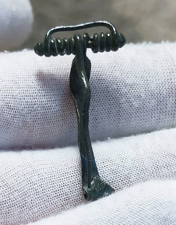 Complete Roman Augenfibel Or Mackreth Brooch Metal Detecting Find (97 ...