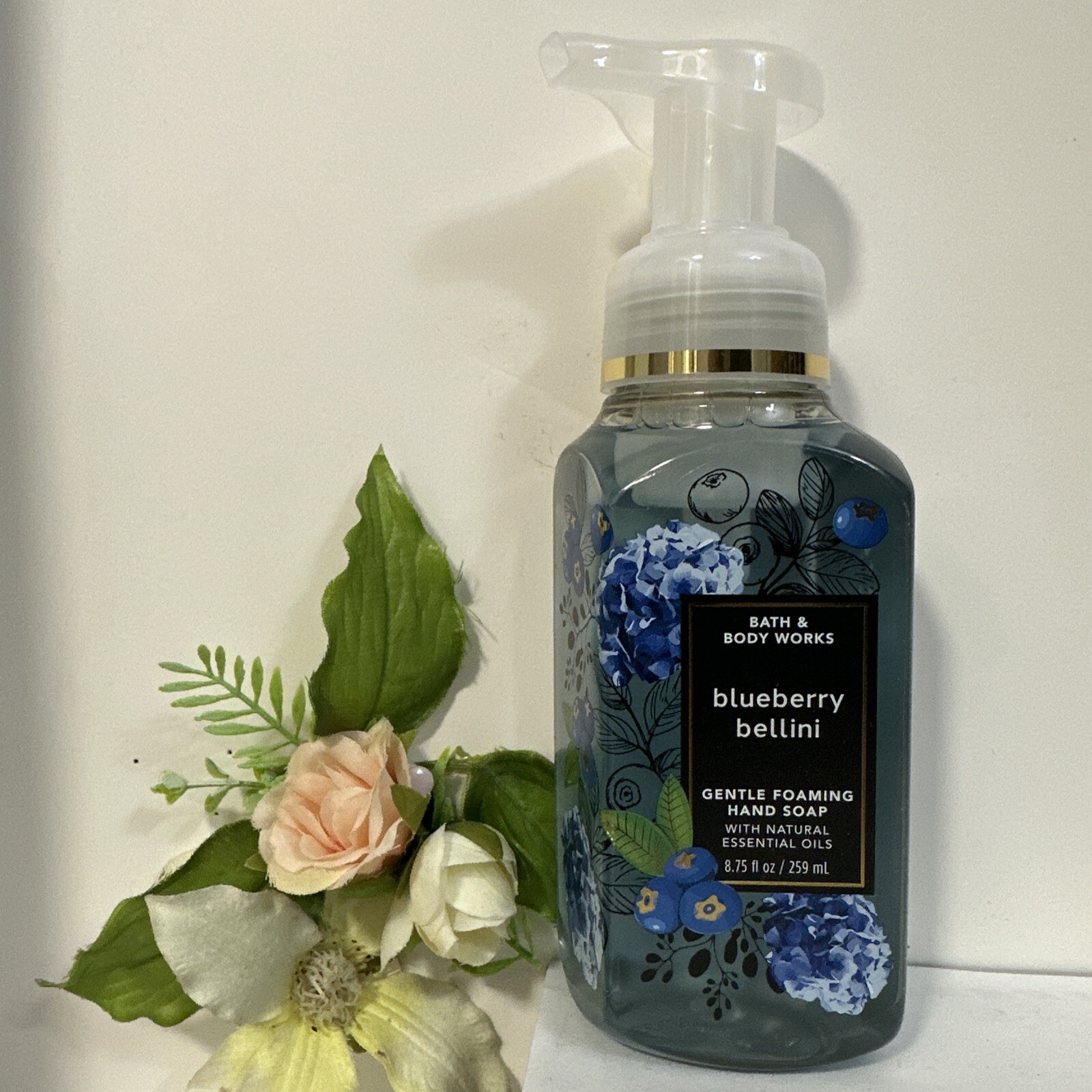 1 New BATH & BODY WORKS GENTLE FOAMING & CLEAN HAND SOAP BLUEBERRY ...