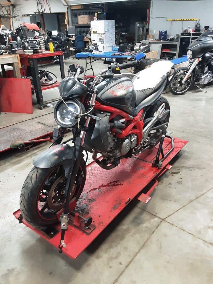 2014 14 09-15 Suzuki SFV650 SFV 650L Right Lower OEM Red Frame Cover ...