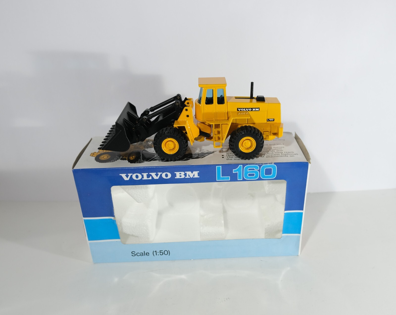 Joal 1/50 Scale Diecast L160 - Volvo BM Excavator Loader Model ...