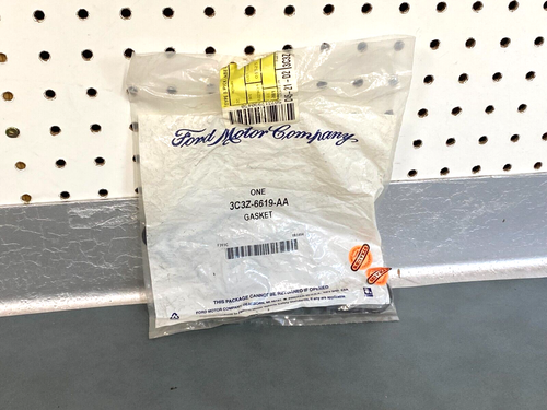 Ford OEM NOS 3C3Z-6619-AA Oil Filter Adapter Gasket 2003-2005 Excursion ...