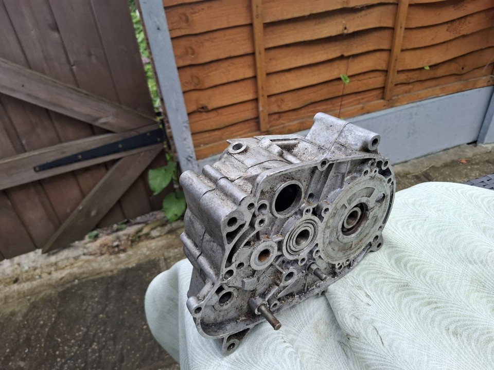 Yamaha Fs1e Engine Cases Project Barn Find Spares Or Repairs Classic ...