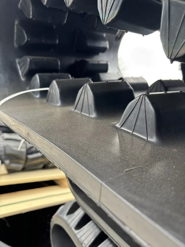 (2-Tracks) 15x4x42 Rubber Tracks 381x101.6x42 CAT 247 257 257B ASV RC50 ...