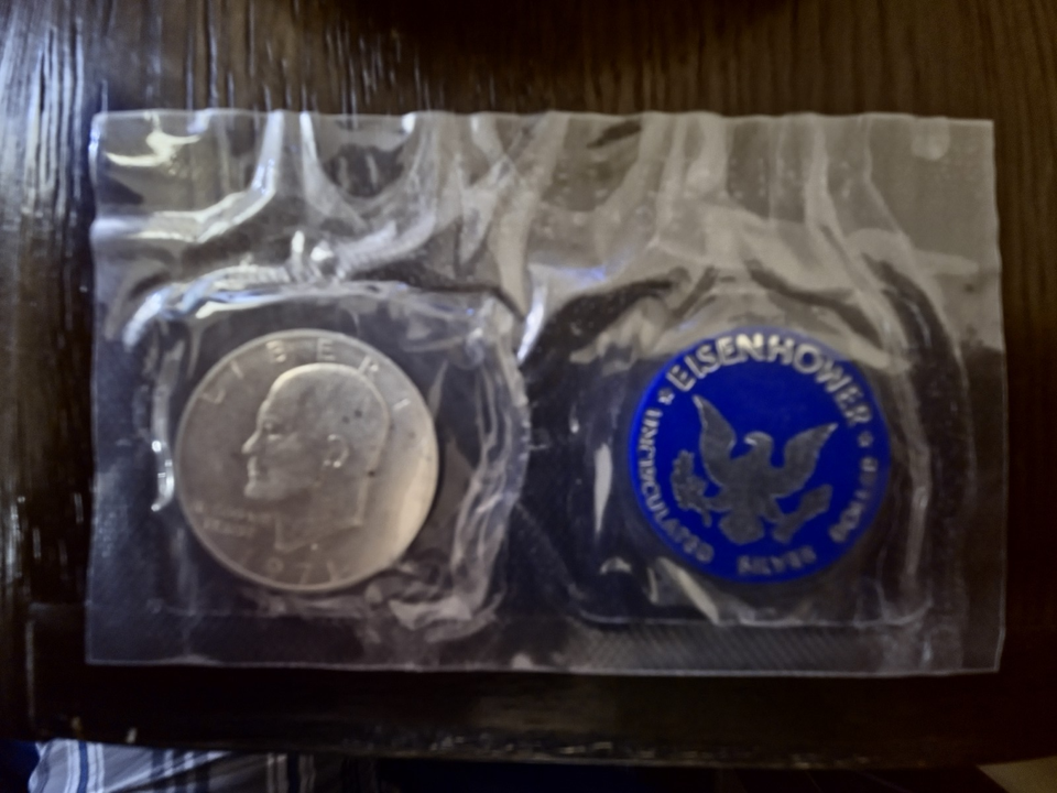 1971 S IKE Eisenhower 40% Silver Dollar US Coin Blue Ike Brilliant ...