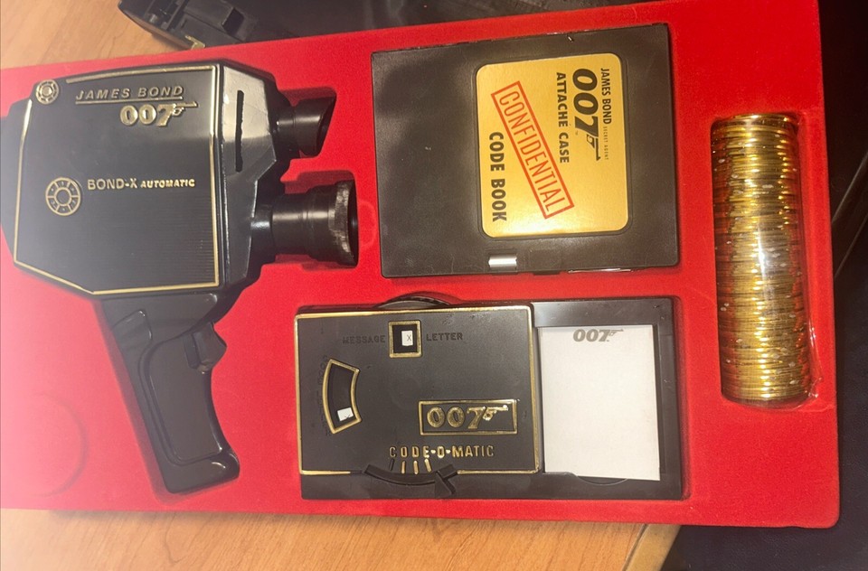 James Bond Secret Agent 007 Attache Case Briefcase American Classic ...