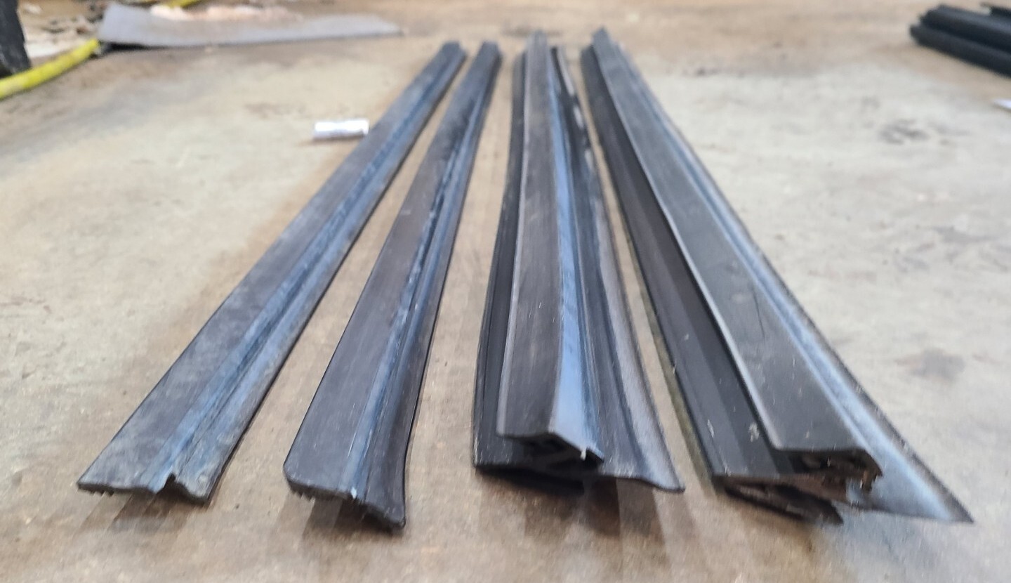 1994-2001 Dodge Ram Window Belt Line Molding Weatherstrip Seal Front ...