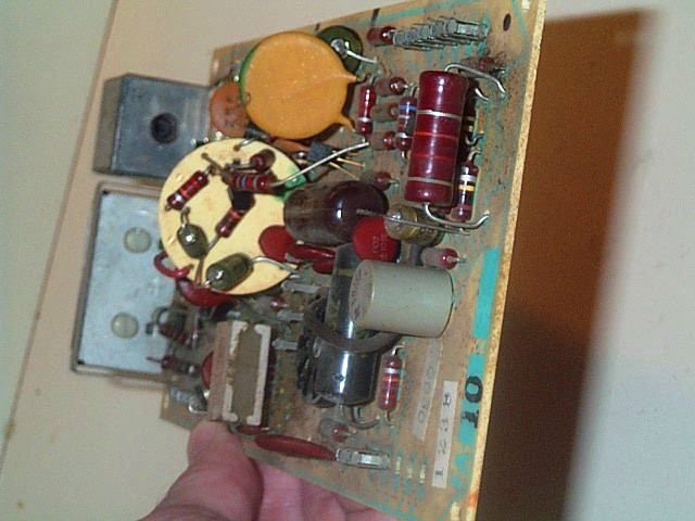 MOTOROLA Quasar Color TV VERT MODULE FA-10 "Works In A Drawer" Vintage ...
