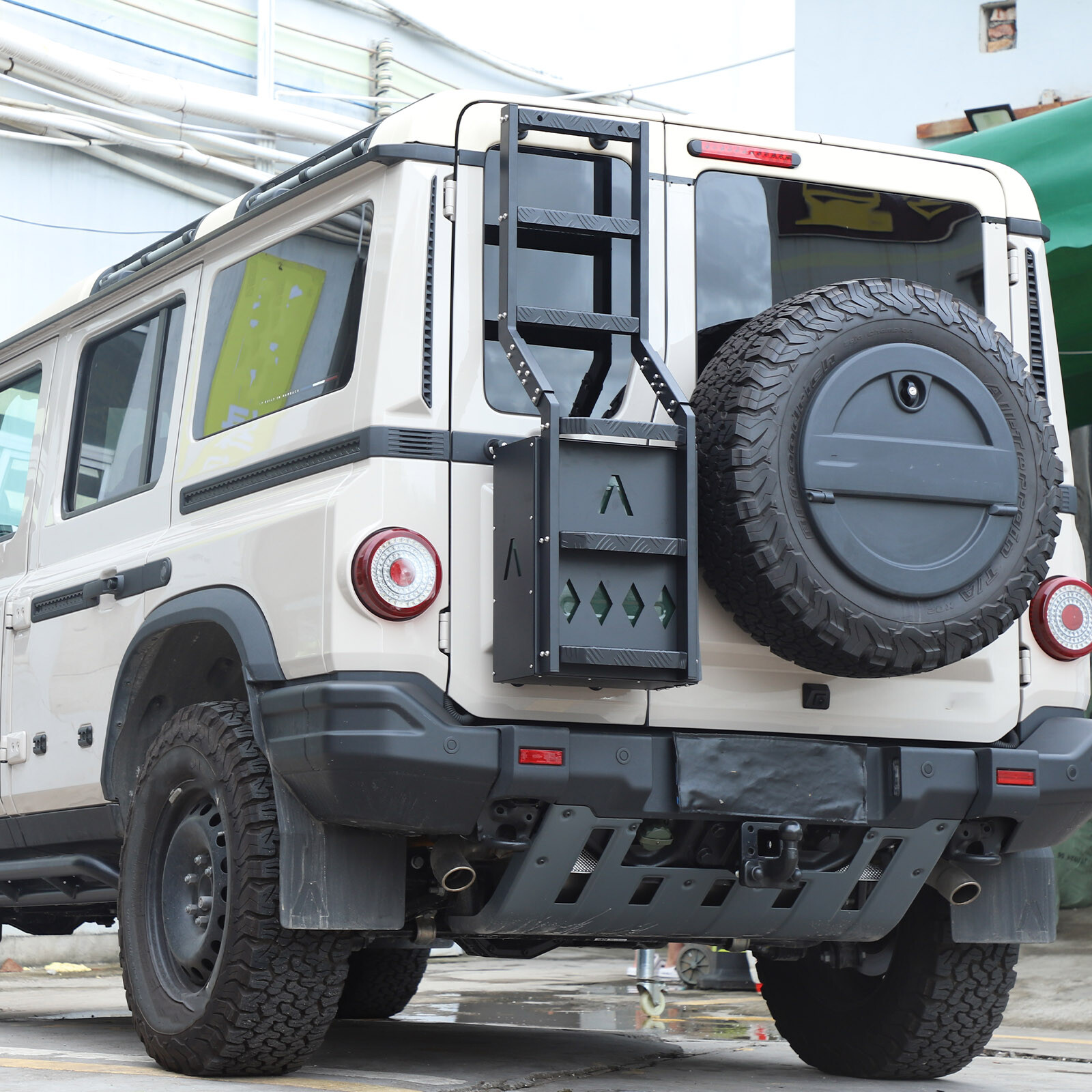 Rear Tailgate Door Ladder Climbing W/ fuel tank Box For Ineos Grenadier ...